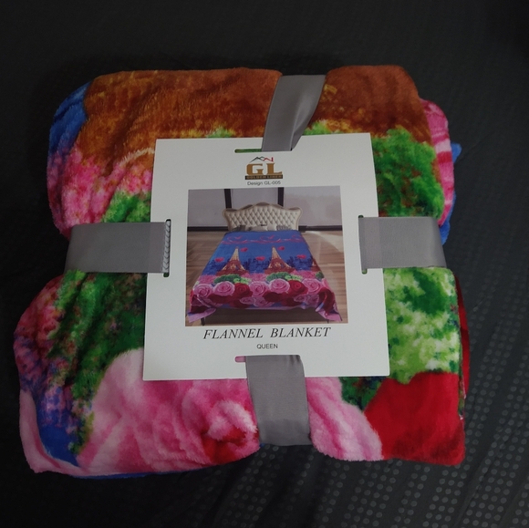 Golden linen | Bedding | Golden Linen Queen Blanket | Poshmark